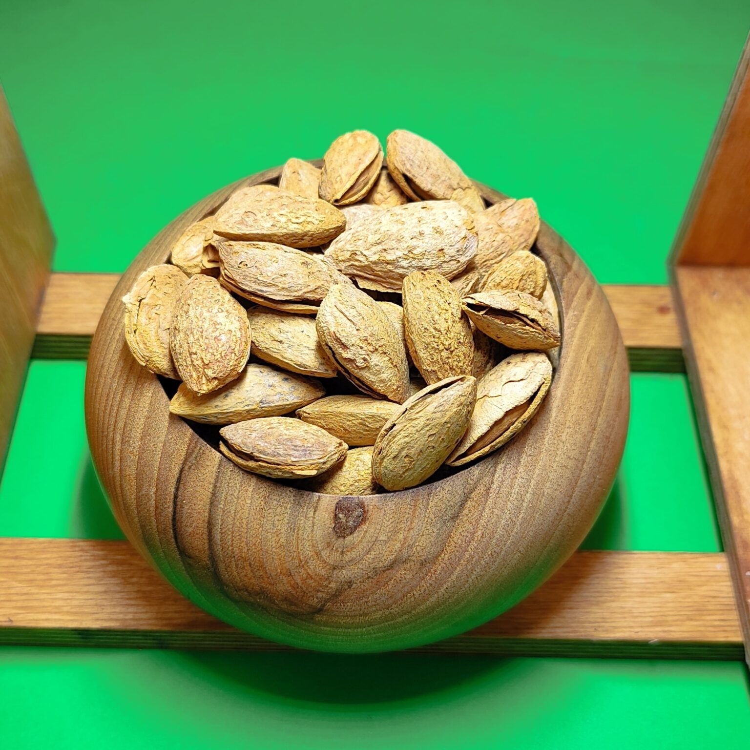 خرید انواع تخمه های طعم دار درجه یک از آجیلاممو